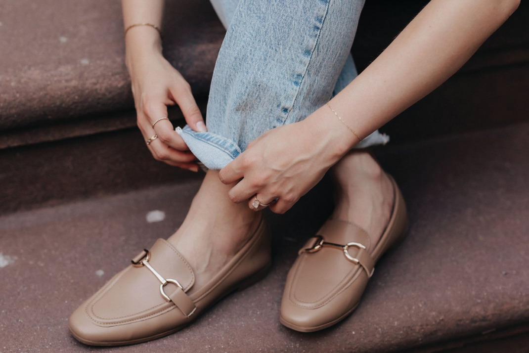 Why Women Everywhere Are Choosing Loafers Over Heels | Fashion Freax ...